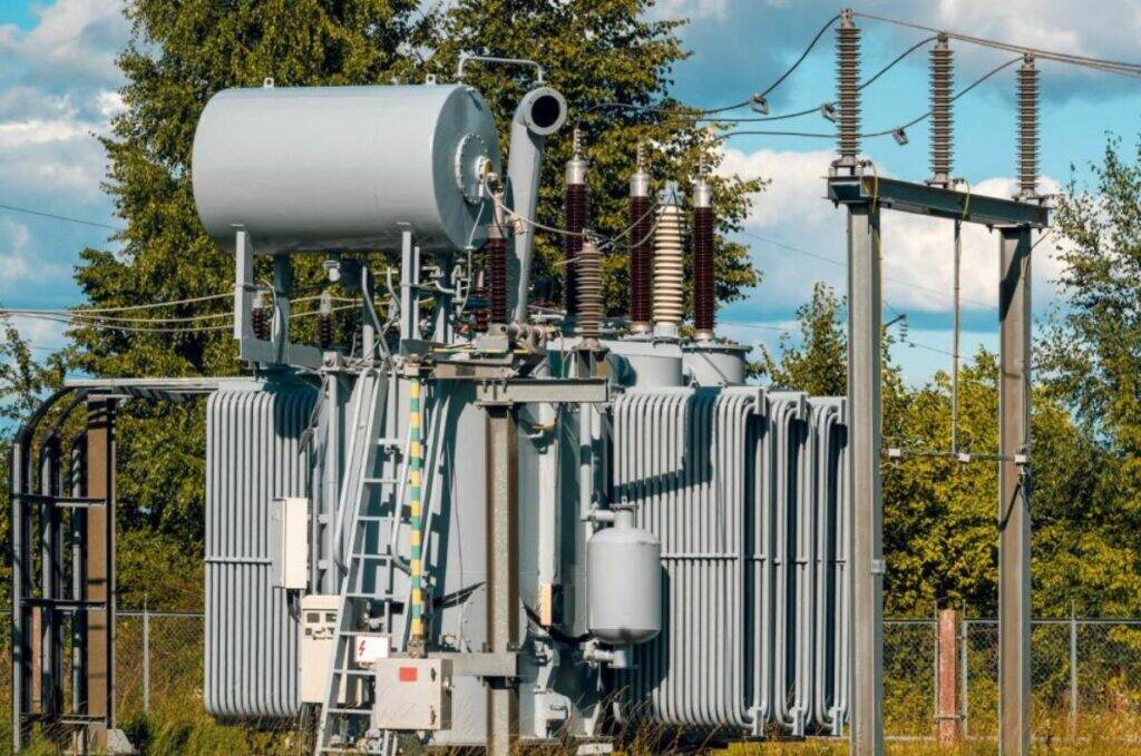 Transformer vs Generator: What’s the Difference?